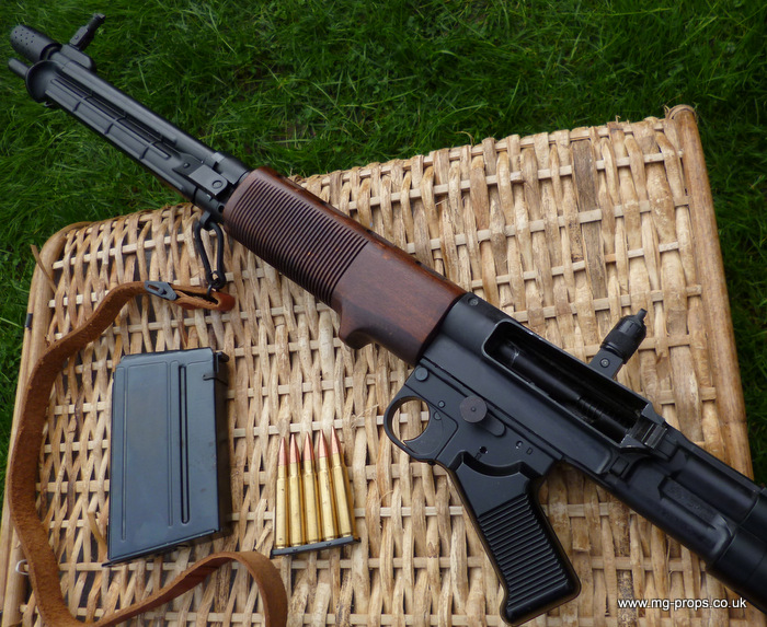 Superb museum quality fully field strippable German WWII FG42 Paratroop ...